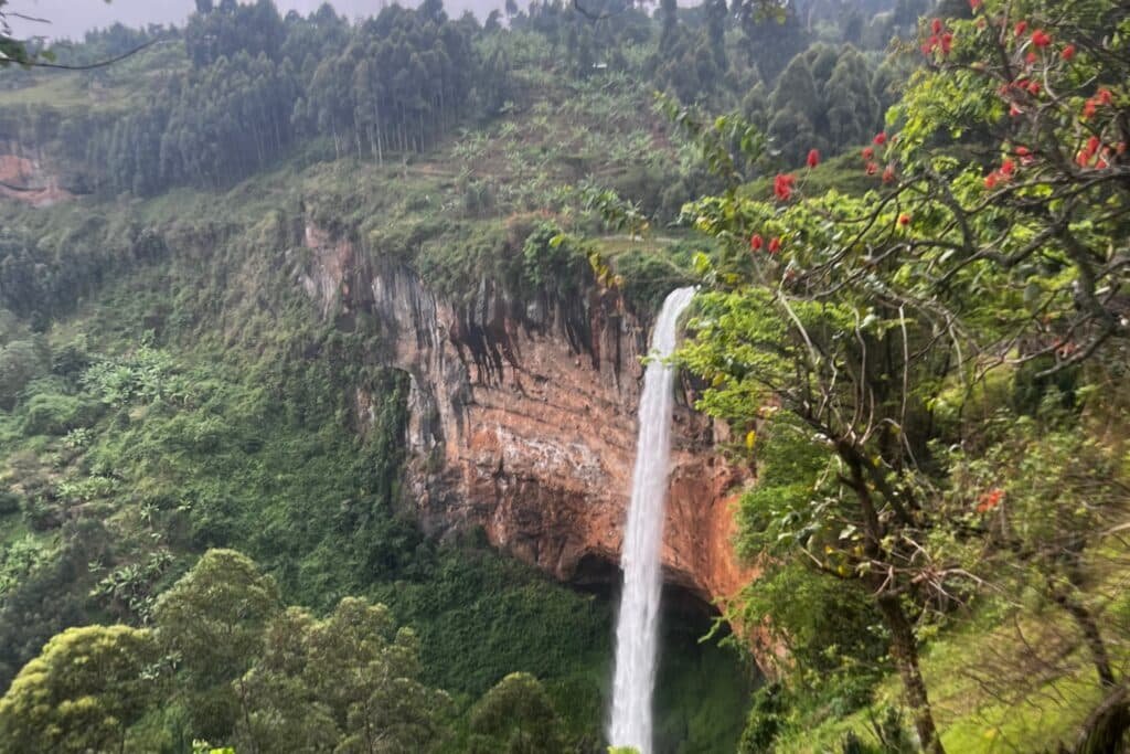 Sipi Falls Wandelen En Avontuur In Mount Elgon Regio